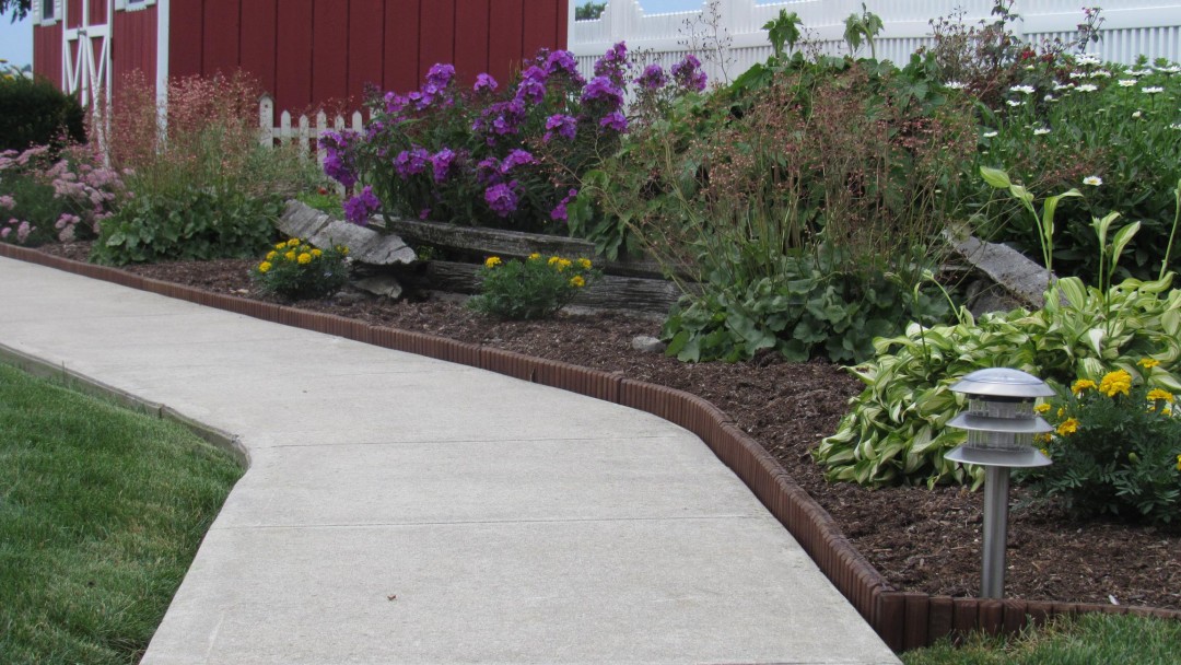 Brown Landscape Edging Natural Looking Wood Edging